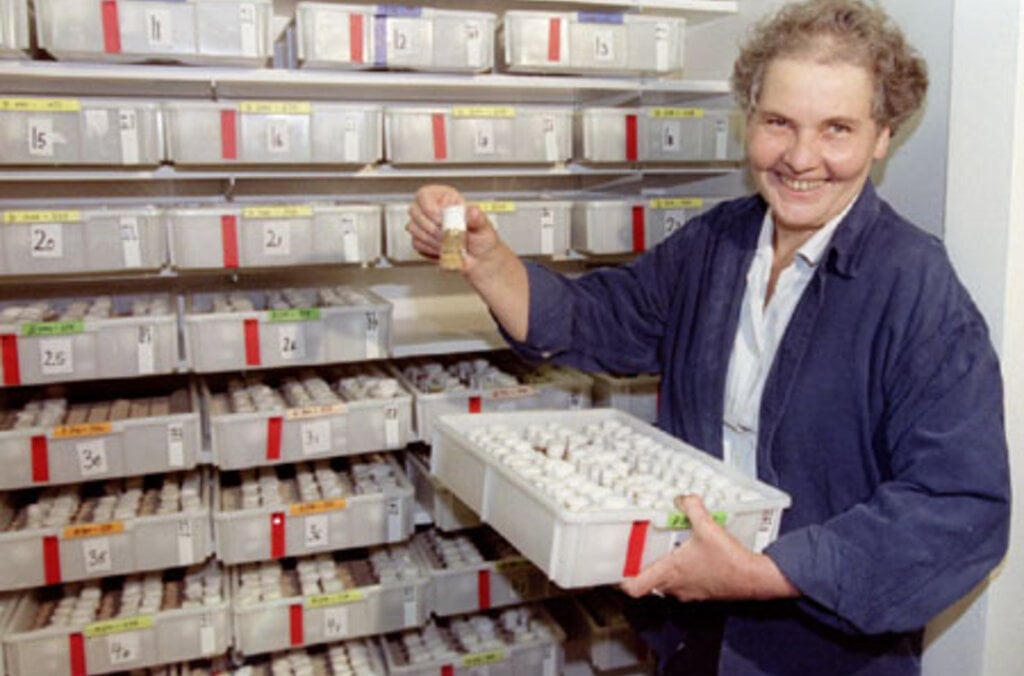 CHRISTIANE NÜSSLEIN-VOLHARD - NobelPrize.org