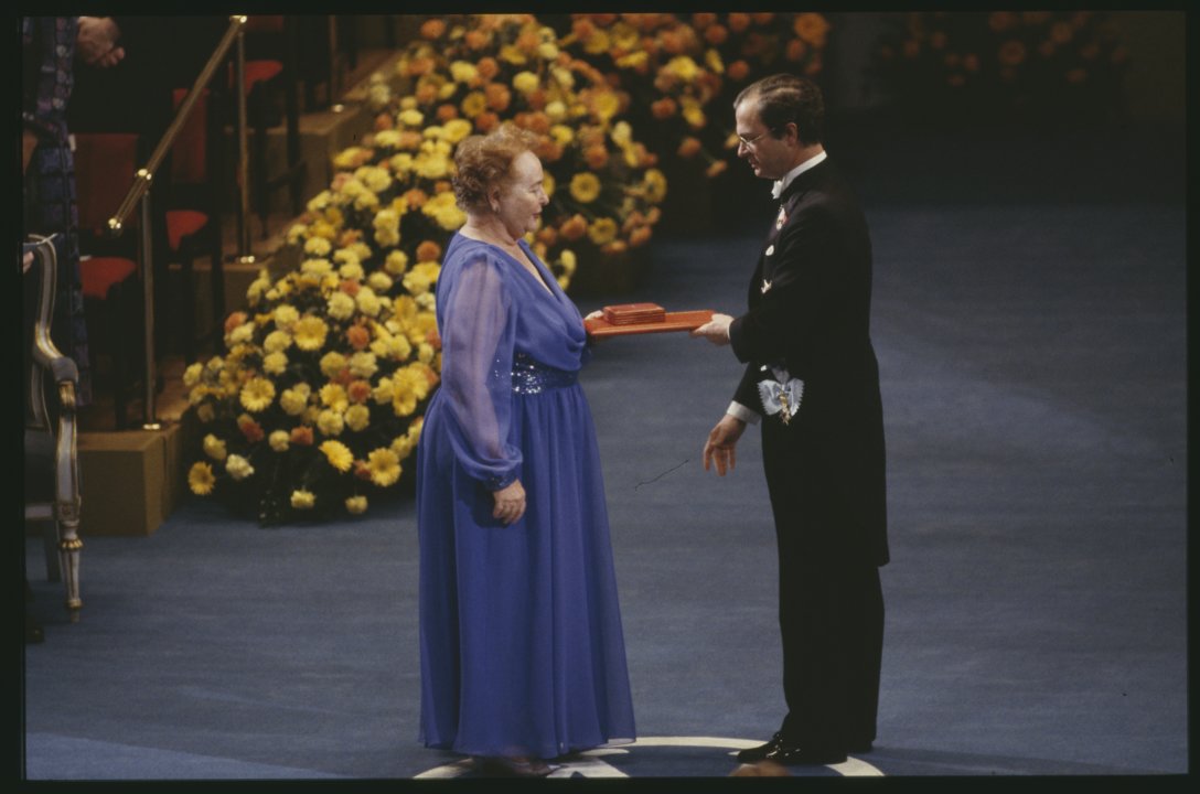 Gertrude B. Elion - Photo gallery - NobelPrize.org